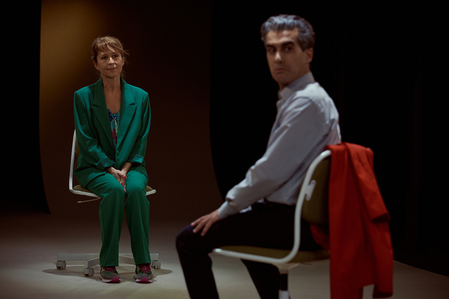 Le Moche, une pièce coup de poing sur le regard des autres interprétée ...