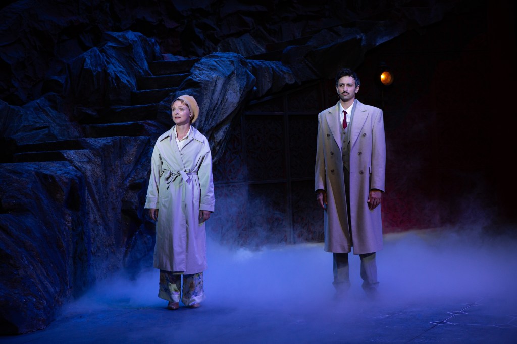 Rebecca : Un spectacle musical magistral de romance et de mystère dans ...